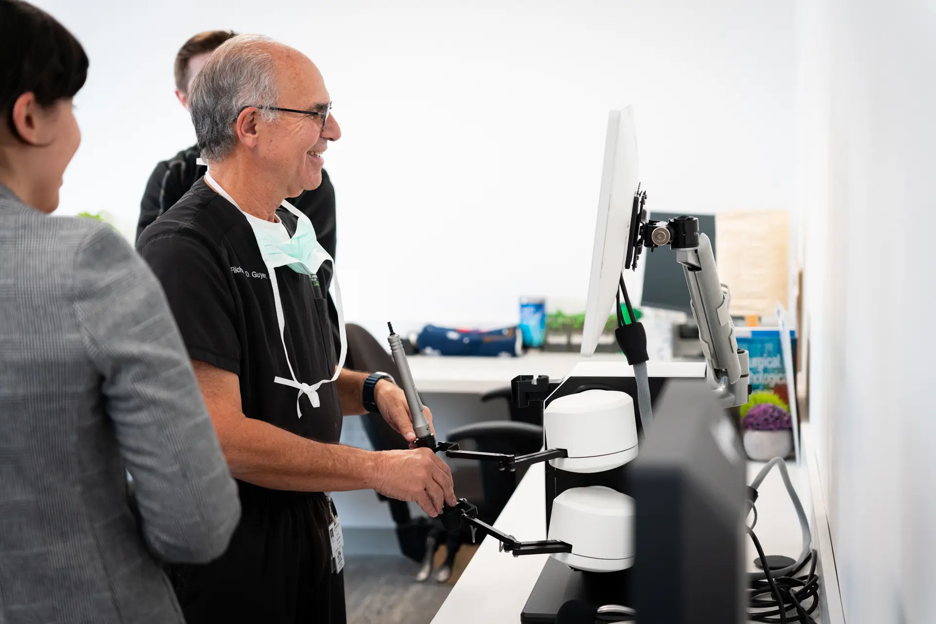 How a “High Fidelity” Spine Simulator Is Using Virtual Reality to Train ...